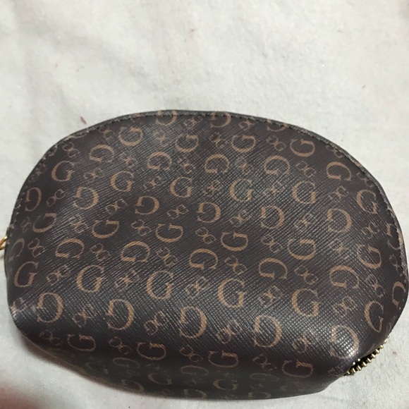 Bags | Guess Cosmetic Bag | Poshmark